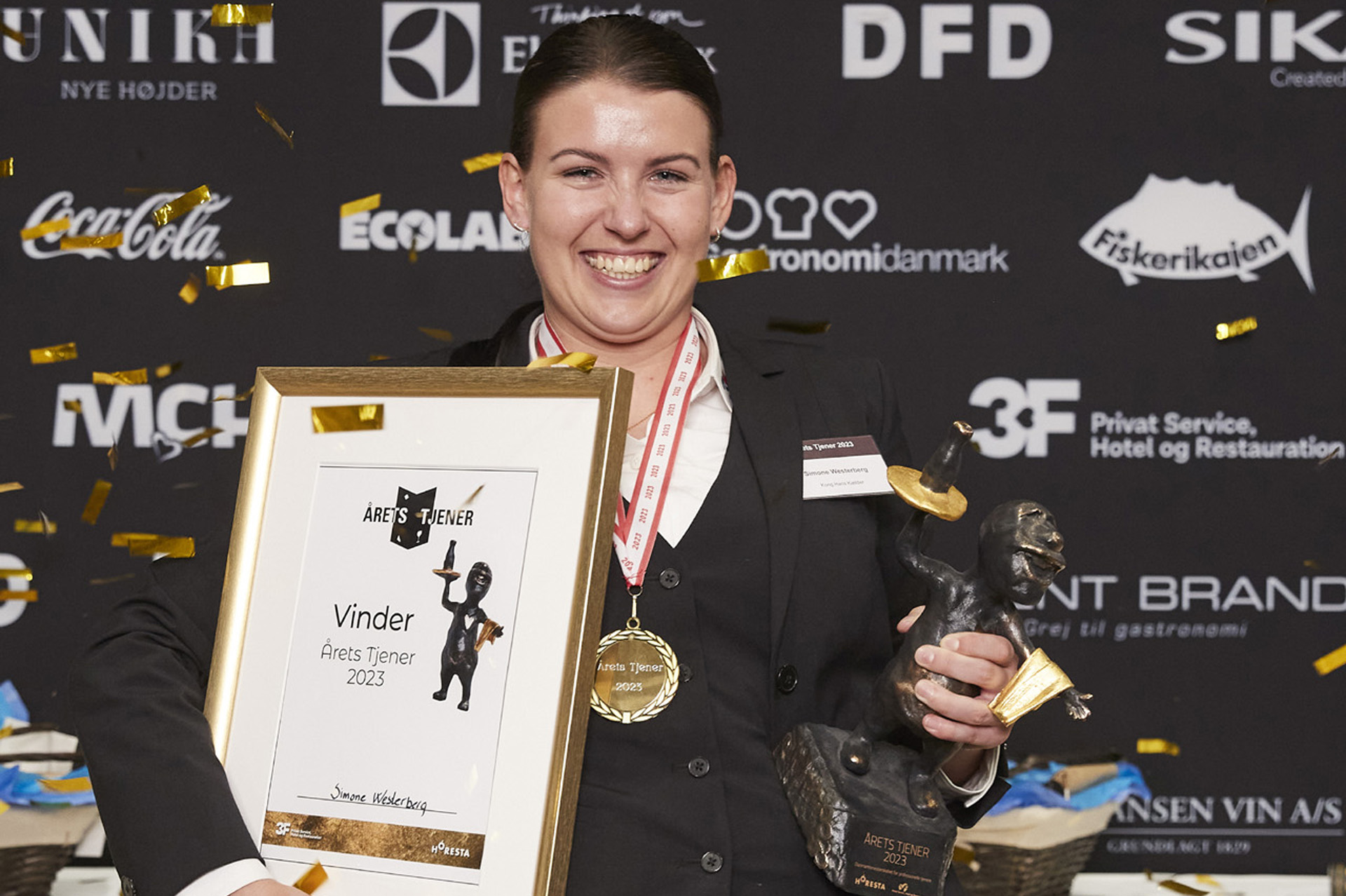 Se video: Simone blev belønnet for være sig selv